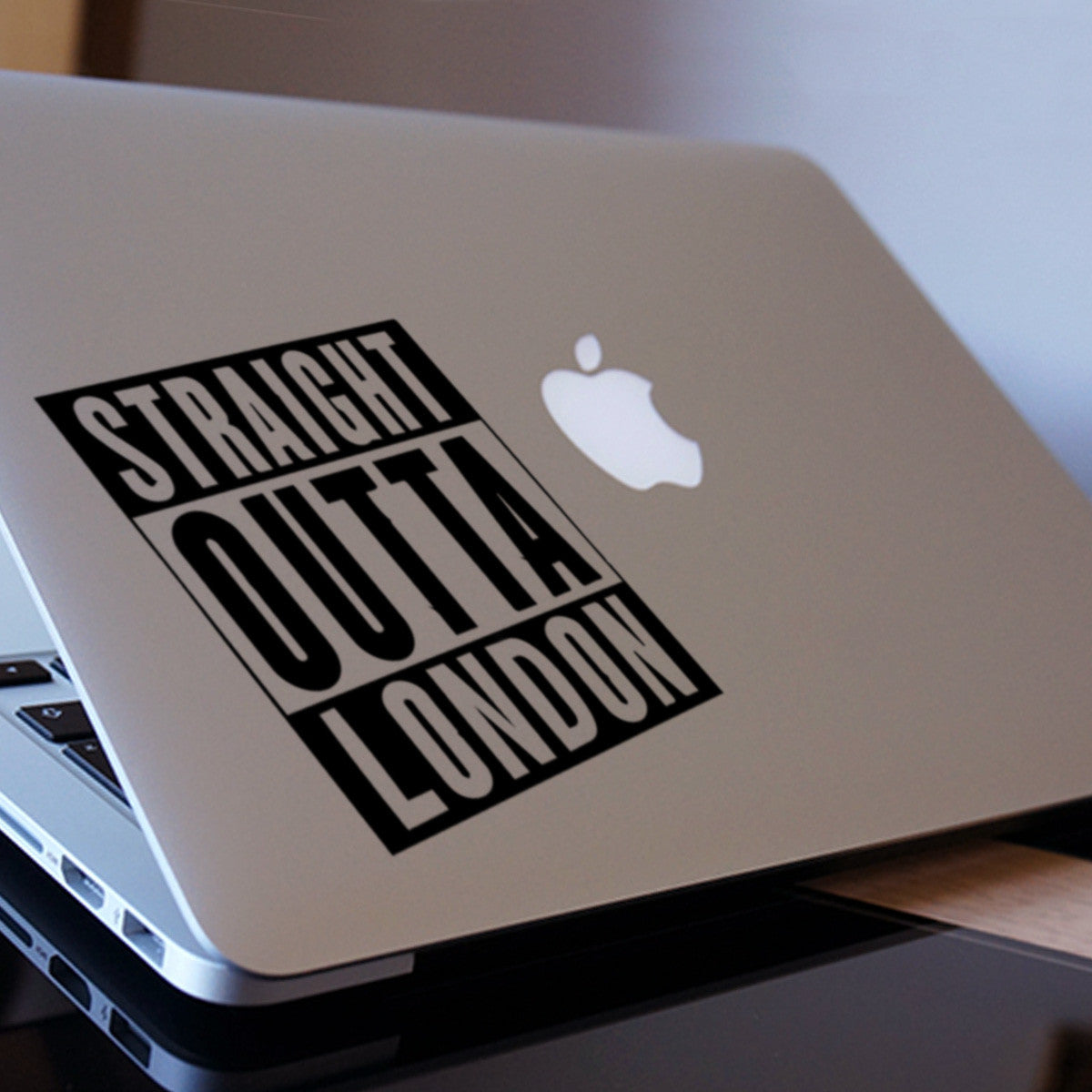Straight Outta London Macbook Vinyl Decal Sticker - LondonDecal